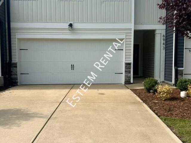 3 BR, 3.5 BA Apartment 6943 Doddridge Ln, Cary, NC 27519