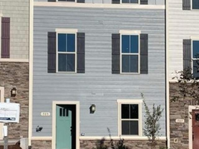 3 BR, 3.5 BA Apartment 705 Channing Park Circle, Unit 705, Cary, NC 27519