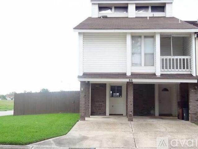 3 BR, 3.5 BA Apartment 86 Stanton Hall Dr, Unit S86, Destrehan, LA 70047