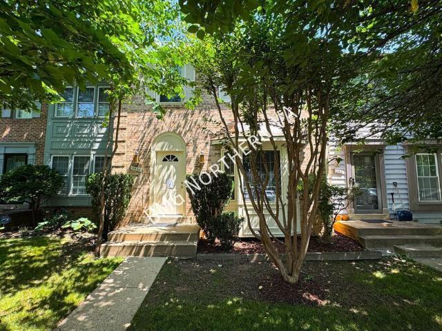 3 BR, 3.5 BA Apartment 9606 Scotch Haven Dr, Vienna, VA 22181