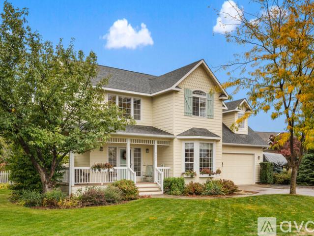 3 BR, 3.5 BA Apartment 9824 North Jesse Court, Spokane, WA 99208