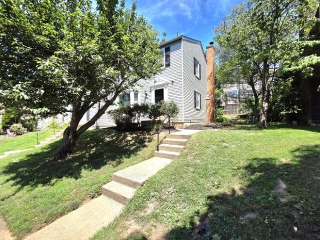3 Br, 3 bath, Townhouse 2901 Piney Grove Ct