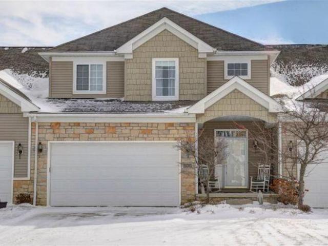 3 Br, 3 bath, Townhouse 29393 Hummingbird Cir