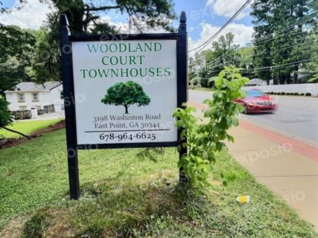 3 Br, 3 bath, Townhouse 3198 Washington Road
