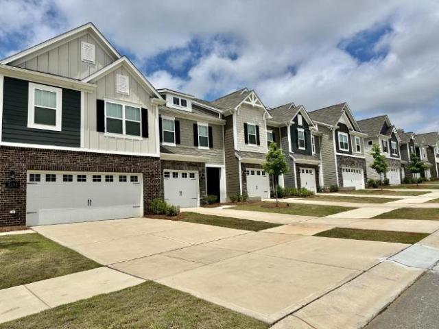 3 Br, 3 bath, Townhouse 8116 Ramsburg Dr