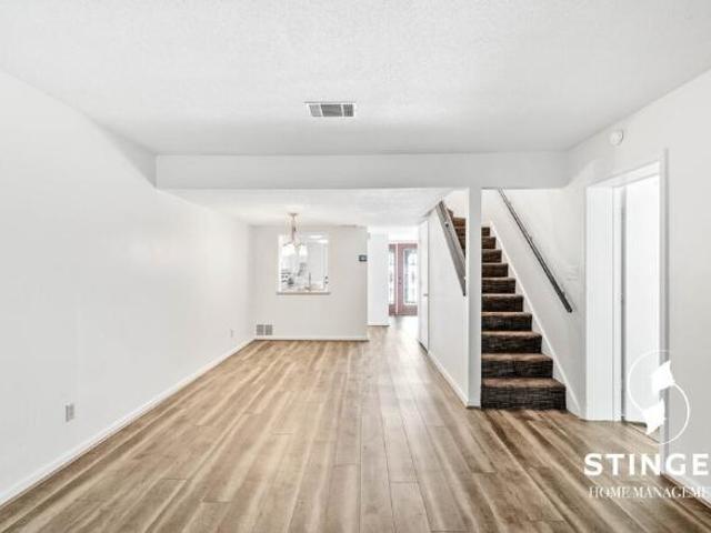 3 Br, 3 bath, Townhouse/Brownstone/RowHouse 3G Marsh Harbor Dr