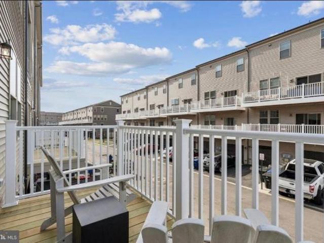 3 Br, 3 bath, Townhouse/Brownstone/RowHouse 1059 Inferno Ter SE