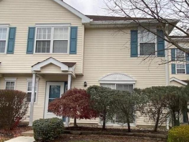 3 Br, 3 bath, Townhouse/Brownstone/RowHouse 1077 Roseberry Ct