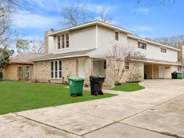 3 Br, 3 bath, Townhouse/Brownstone/RowHouse 10814 Sugar Hill Dr