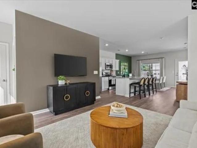 3 Br, 3 bath, Townhouse/Brownstone/RowHouse 1000 Tundra Teal Ln