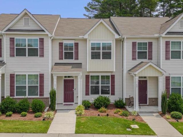 3 Br, 3 bath, Townhouse/Brownstone/RowHouse 102 Harvest Oaks Ln