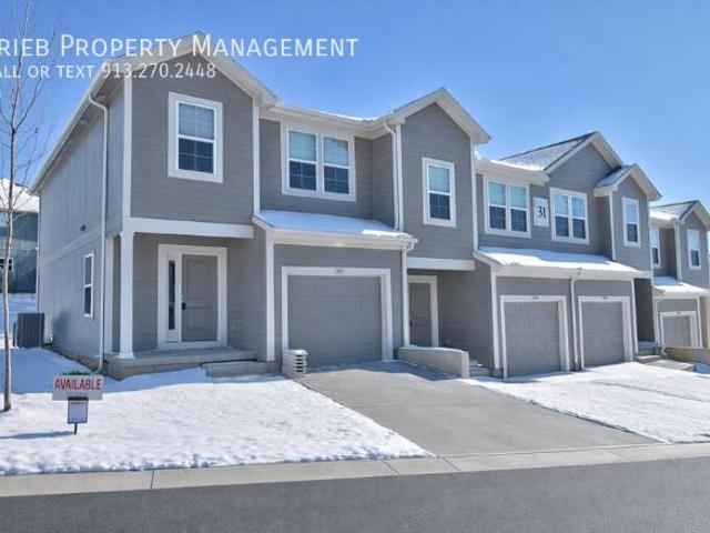 3 Br, 3 bath, Townhouse/Brownstone/RowHouse 10320 Farrow Ave