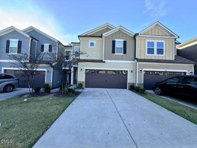 3 Br, 3 bath, Townhouse/Brownstone/RowHouse 1152 Chestnut Bluff Run