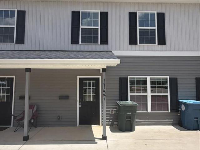 3 Br, 3 bath, Townhouse/Brownstone/RowHouse 1157 Davis St
