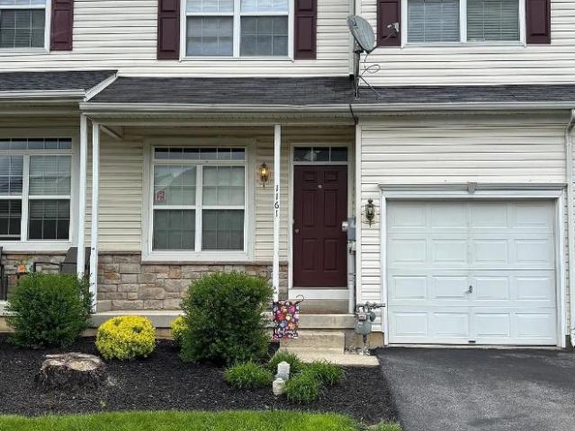 3 Br, 3 bath, Townhouse/Brownstone/RowHouse 1161 Tudor Dr