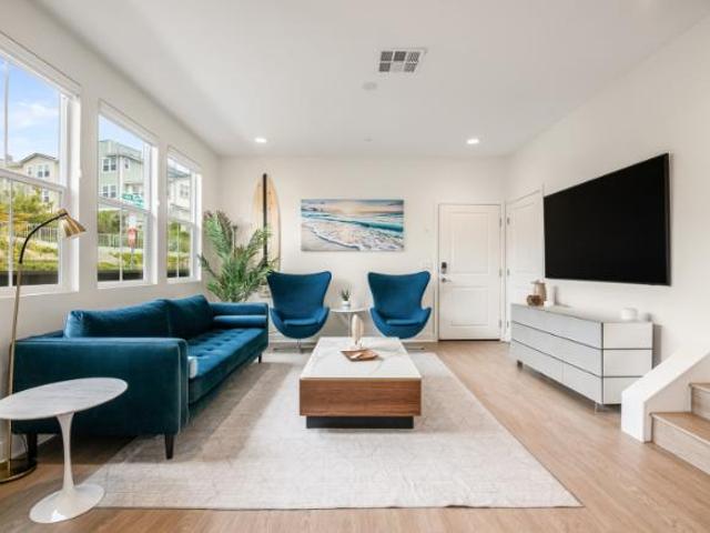 3 Br, 3 bath, Townhouse/Brownstone/RowHouse 1101 Makena Way
