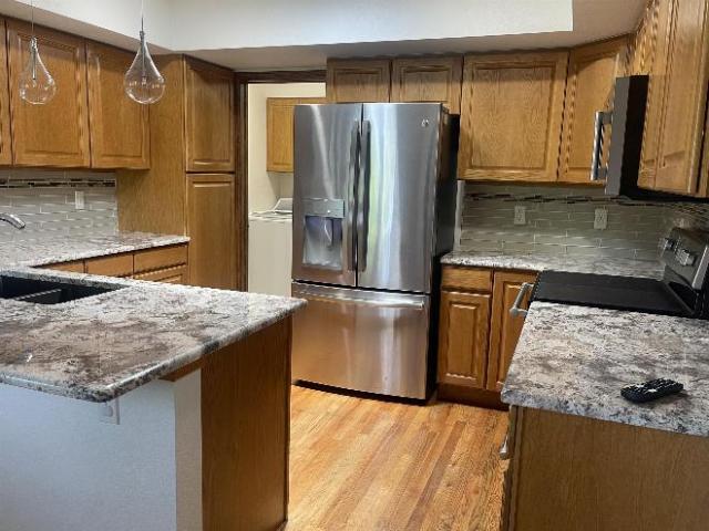3 Br, 3 bath, Townhouse/Brownstone/RowHouse 1107 Hawkeye St