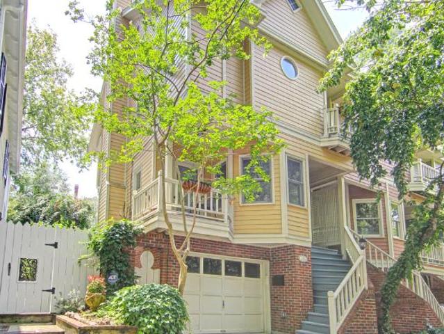 3 Br, 3 bath, Townhouse/Brownstone/RowHouse 110 Ann St