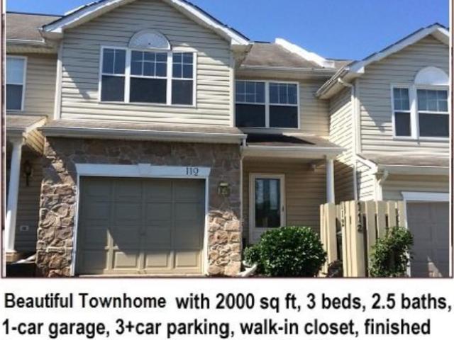 3 Br, 3 bath, Townhouse/Brownstone/RowHouse 112 Galway Cir