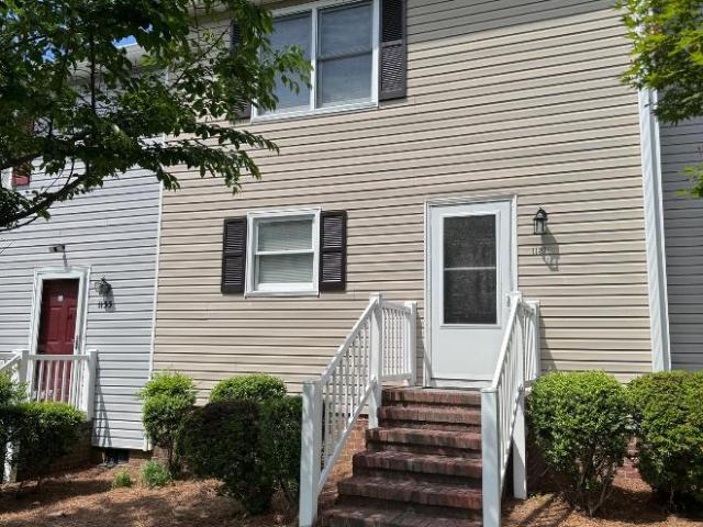 3 Br, 3 bath, Townhouse/Brownstone/RowHouse 1131 Glendale Dr
