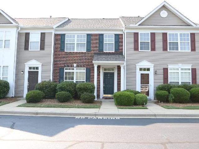 3 Br, 3 bath, Townhouse/Brownstone/RowHouse 113 Cirrus Ct