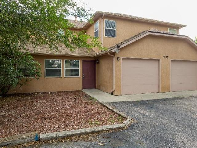 3 Br, 3 bath, Townhouse/Brownstone/RowHouse 1248 Nichols Blvd
