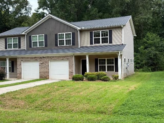 3 Br, 3 bath, Townhouse/Brownstone/RowHouse 124 Village Creek Way