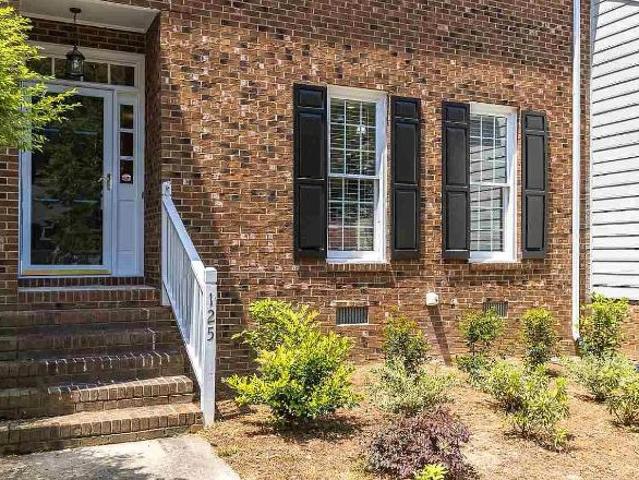 3 Br, 3 bath, Townhouse/Brownstone/RowHouse 125 Skylark Way