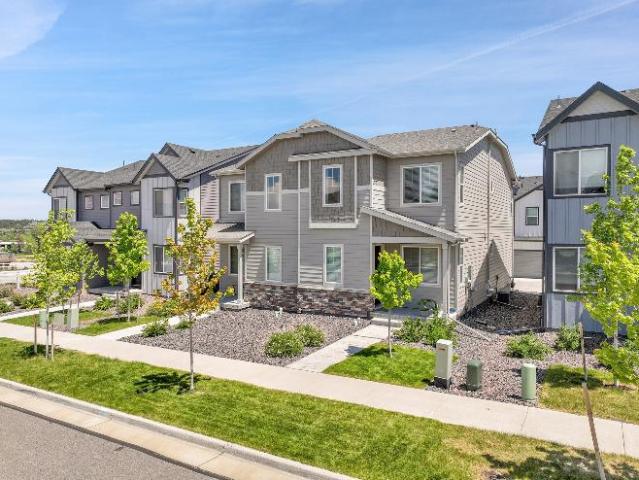 3 Br, 3 bath, Townhouse/Brownstone/RowHouse 12738 Boggs St