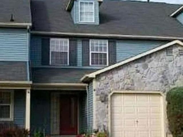 3 Br, 3 bath, Townhouse/Brownstone/RowHouse 121 Lamplighter Ct