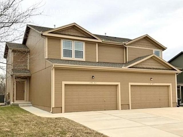 3 Br, 3 bath, Townhouse/Brownstone/RowHouse 1224 Budd Circle