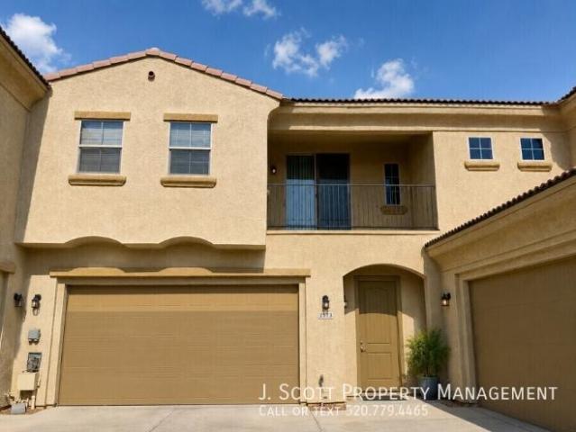 3 Br, 3 bath, Townhouse/Brownstone/RowHouse 1367 S Country Club Dr
