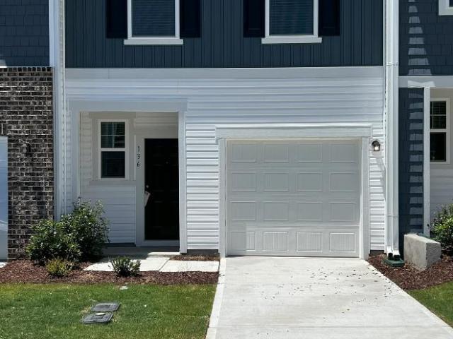 3 Br, 3 bath, Townhouse/Brownstone/RowHouse 136 S Chubb Ridge