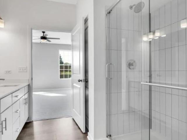 3 Br, 3 bath, Townhouse/Brownstone/RowHouse 137 Dorset Ave