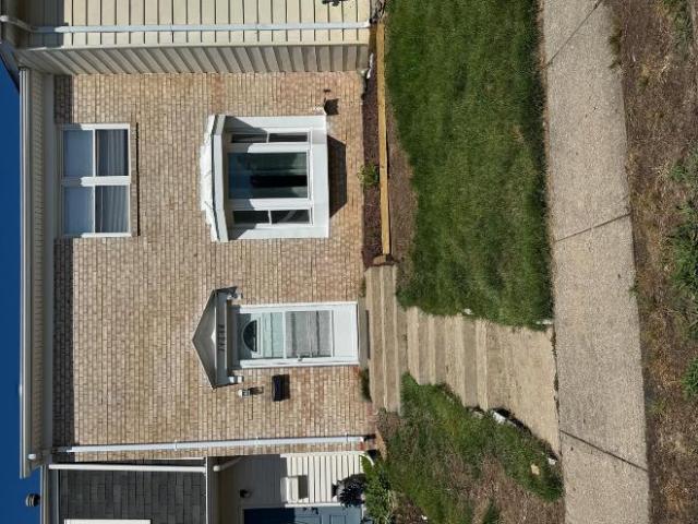 3 Br, 3 bath, Townhouse/Brownstone/RowHouse 14648 Balsam Street