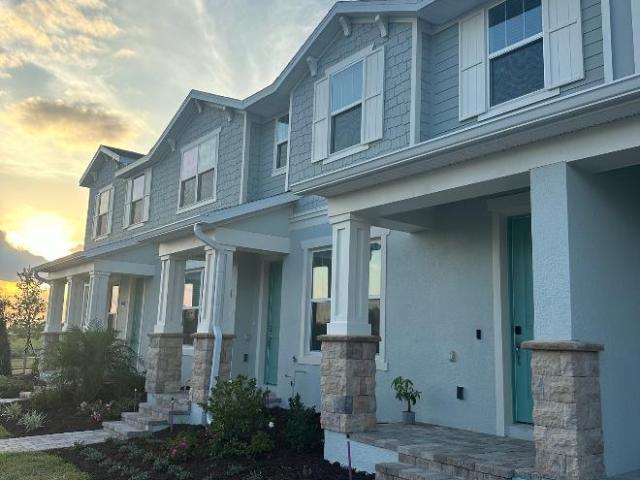 3 Br, 3 bath, Townhouse/Brownstone/RowHouse 14095 Lochend Way