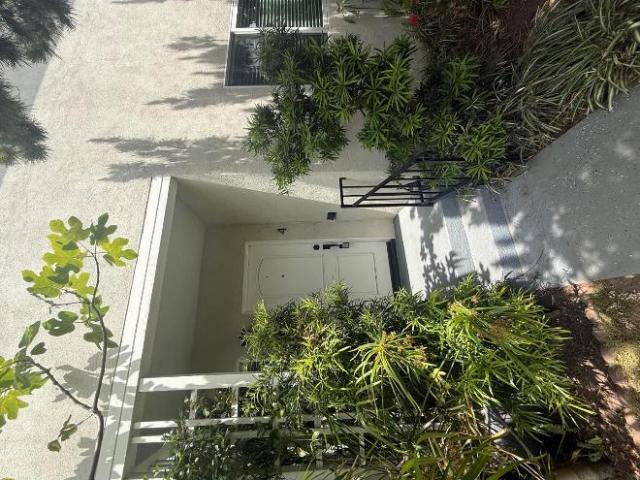 3 Br, 3 bath, Townhouse/Brownstone/RowHouse 1414 Ocean Park Boulevard