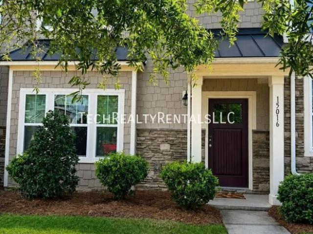 3 Br, 3 bath, Townhouse/Brownstone/RowHouse 15016 Meacham Farm Dr