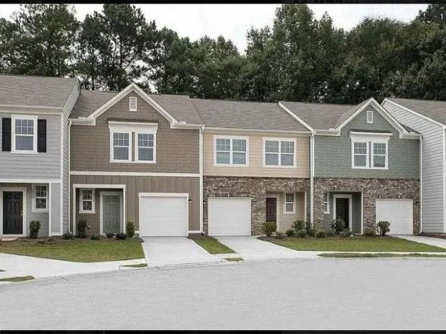 3 Br, 3 bath, Townhouse/Brownstone/RowHouse 1502 Vernon Blvd
