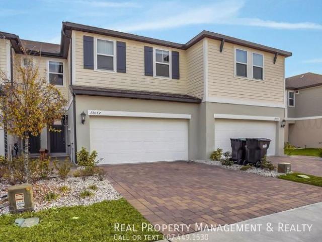 3 Br, 3 bath, Townhouse/Brownstone/RowHouse 15067 Willow Arbor Cir