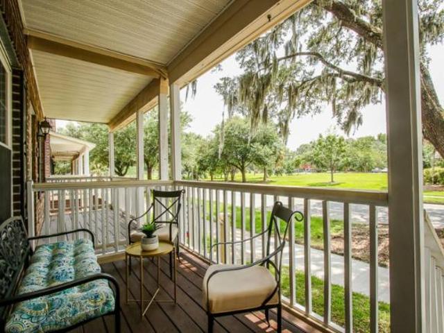 3 Br, 3 bath, Townhouse/Brownstone/RowHouse 1506 E Henry Street