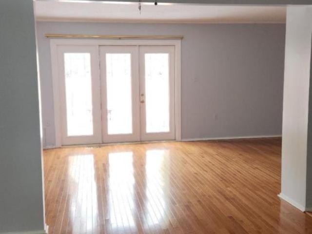 3 Br, 3 bath, Townhouse/Brownstone/RowHouse 15286 Lodge Terrace