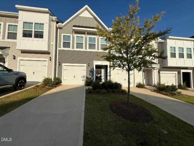 3 Br, 3 bath, Townhouse/Brownstone/RowHouse 152 Fideaux Boulevard