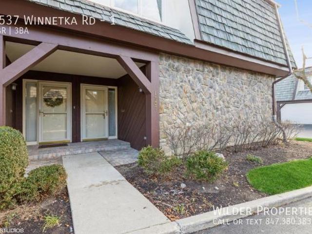 3 Br, 3 bath, Townhouse/Brownstone/RowHouse 1537 Winnetka Rd