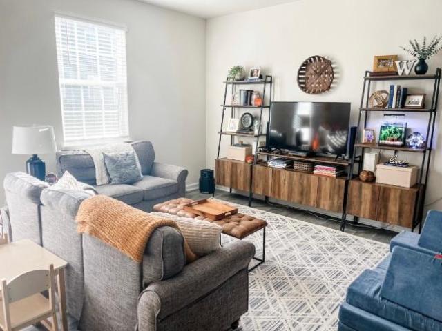 3 Br, 3 bath, Townhouse/Brownstone/RowHouse 153 Baker Dr