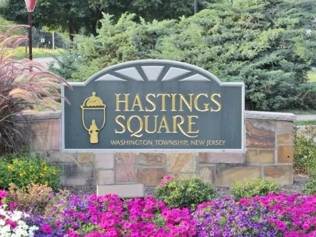 3 Br, 3 bath, Townhouse/Brownstone/RowHouse 15 Delbarton Ct