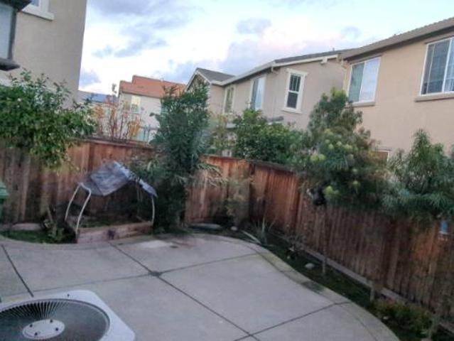 3 Br, 3 bath, Townhouse/Brownstone/RowHouse 1644 Union Ln