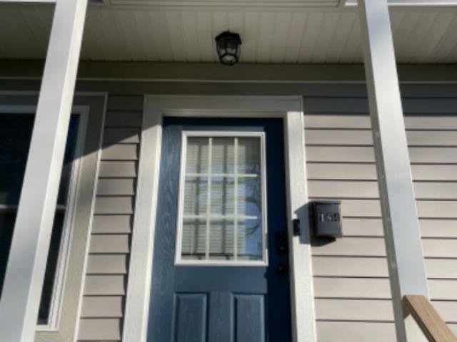 3 Br, 3 bath, Townhouse/Brownstone/RowHouse 164 S Winchester Ave