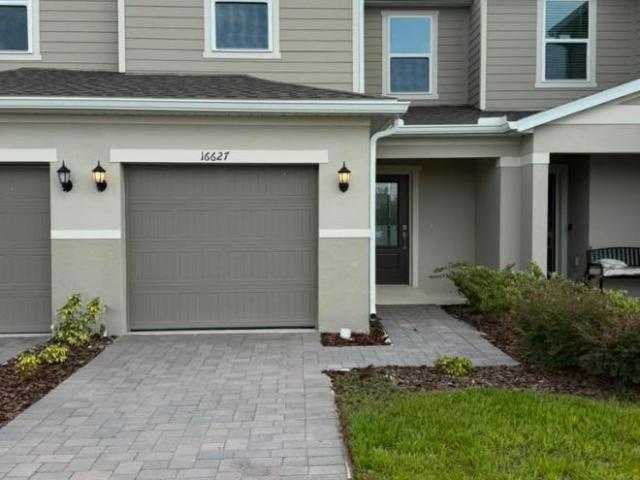 3 Br, 3 bath, Townhouse/Brownstone/RowHouse 16631 Luminary Loop
