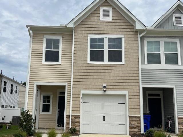 3 Br, 3 bath, Townhouse/Brownstone/RowHouse 167 Copper Fox Ln